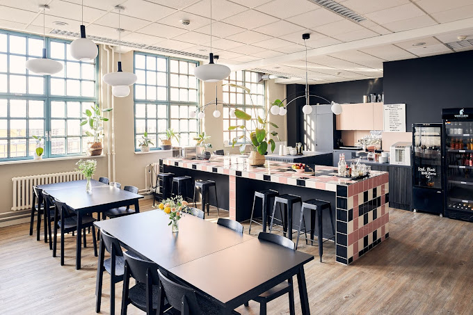 Unicorn Workspaces AEG 2 - Germany