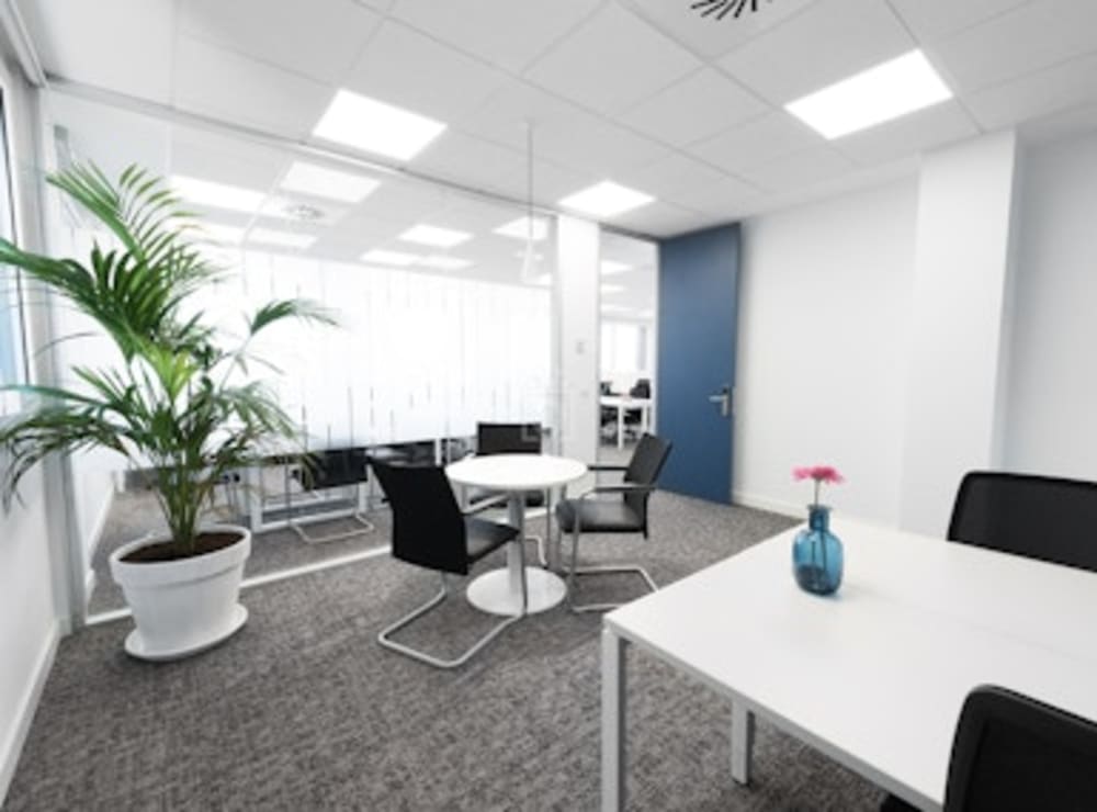 Regus Airport Road Abu Dhabi - United Arab Emirates