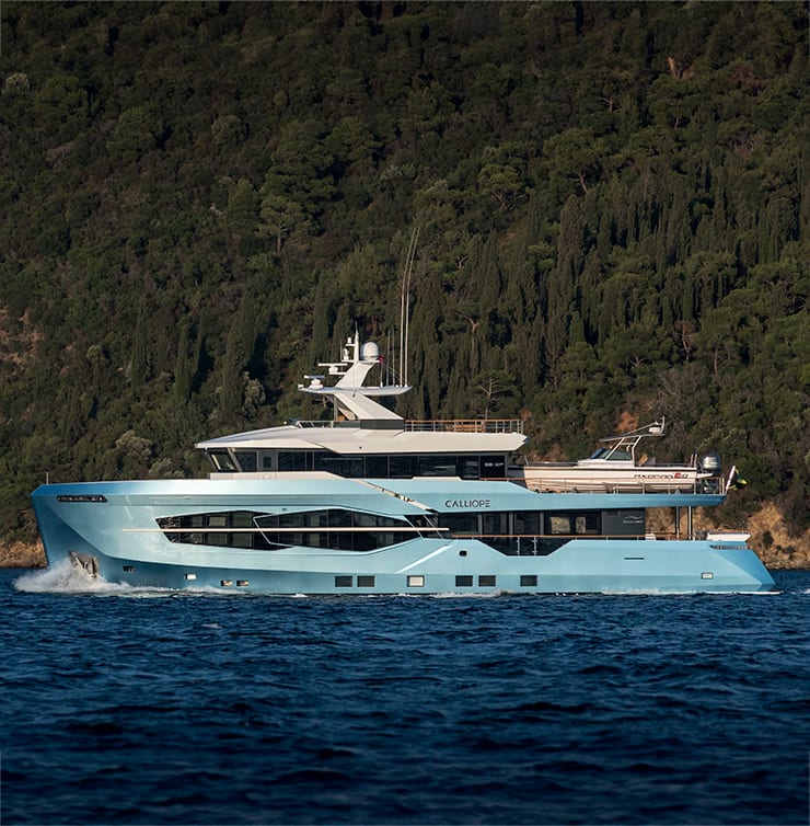 Buy the Numarine 32XP Yacht