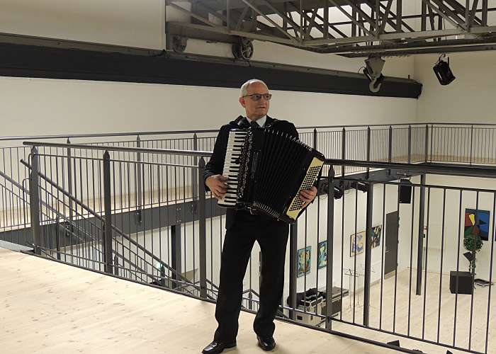 Gerhard Mark → Book direkte online her