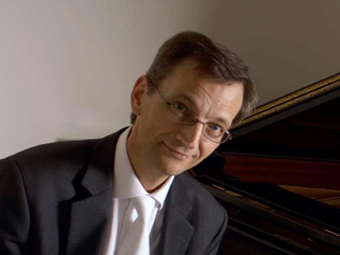 Lars Boye Jensen → Book direkte online her