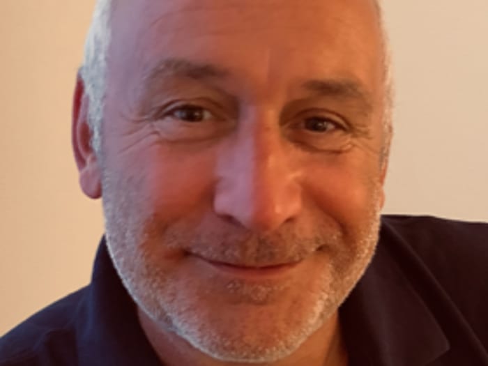 DJ Simon Start → Book direkte online her