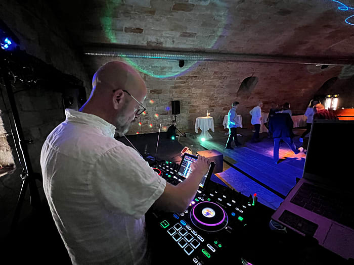 DJ BOB → Hier direkt online buchen