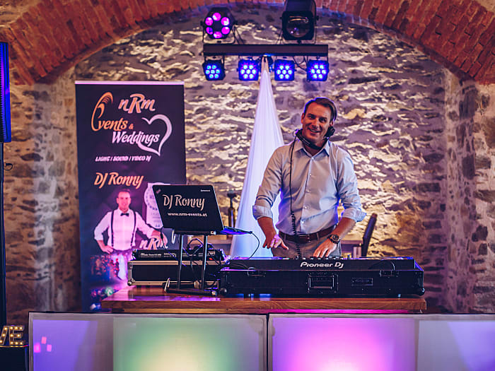 DJ Ronny → Hier direkt online buchen