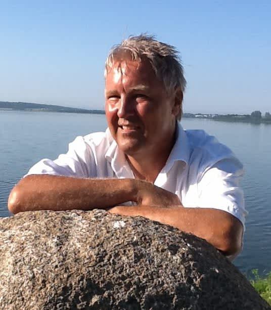 Troels Christensen → Book direkte online her