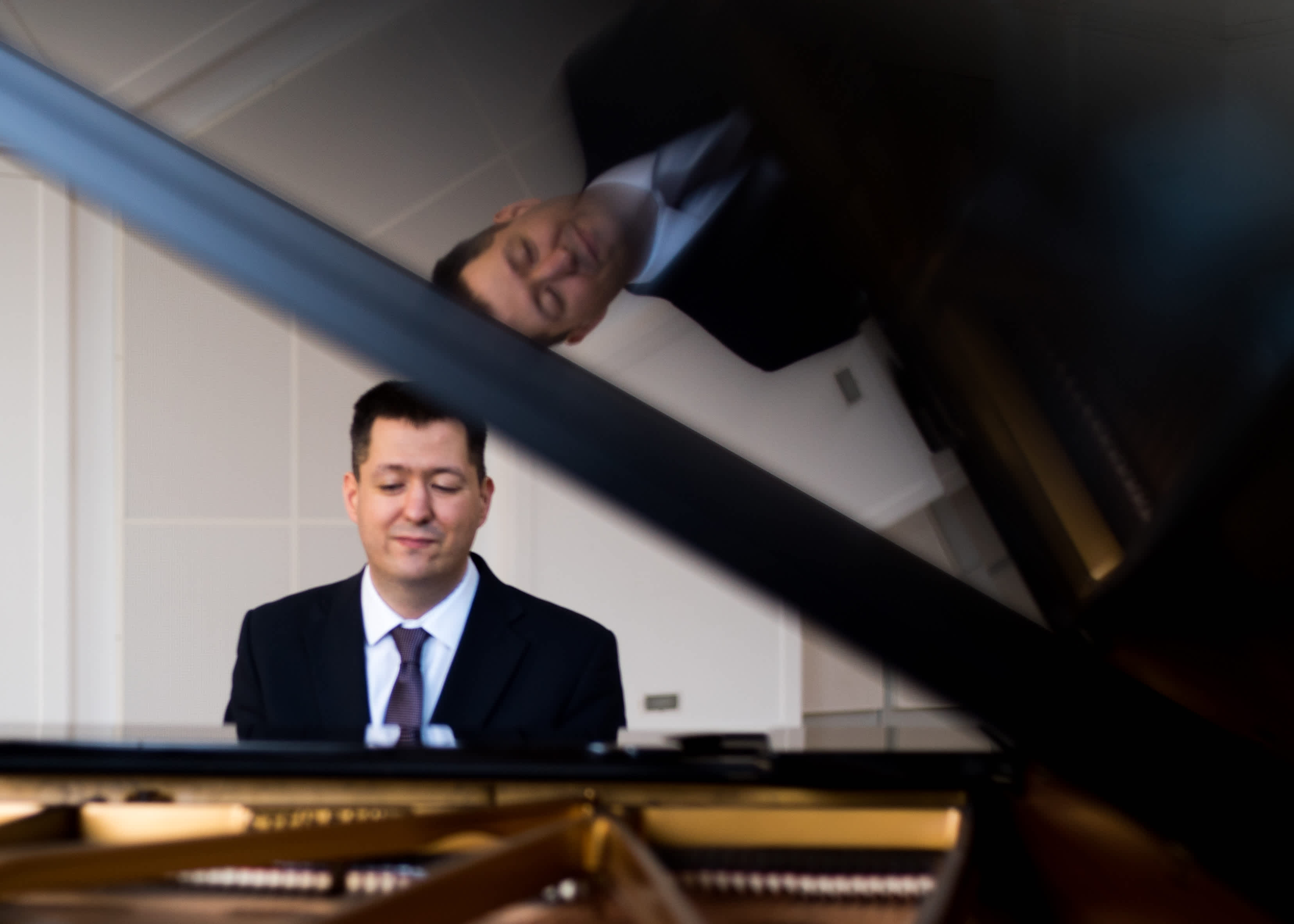 Pianist Peter Zbranek → Hier direkt online buchen