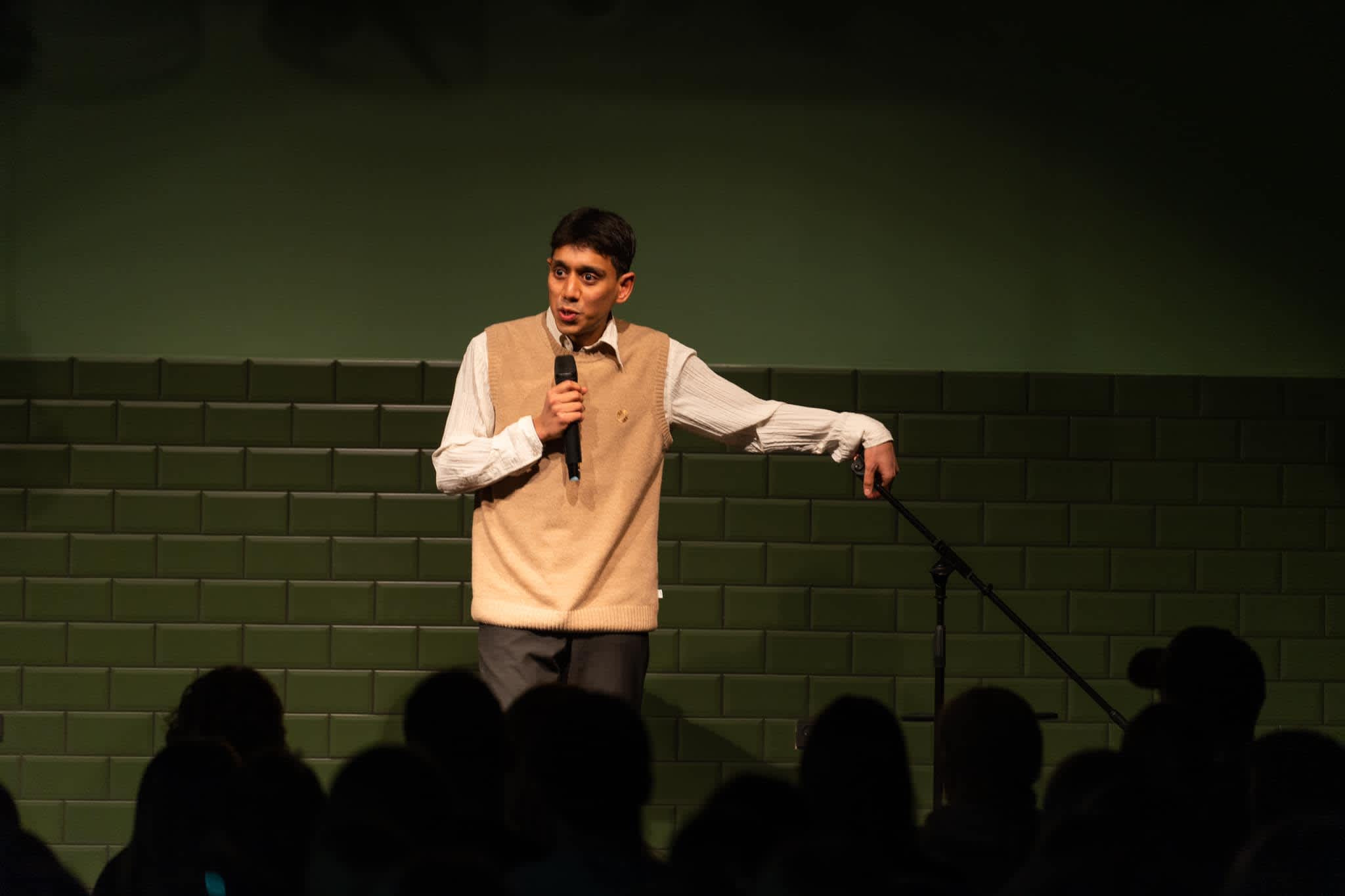 Johnny Robertson → Book direkte online her