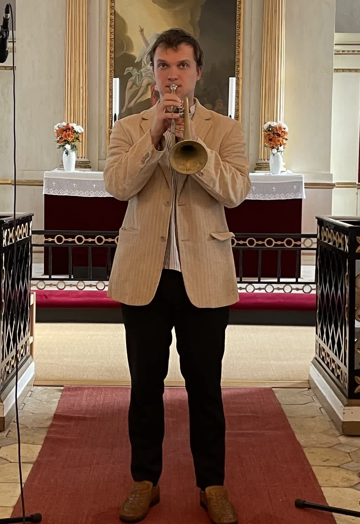 Rasmus Mikkelsen → Book direkte online her