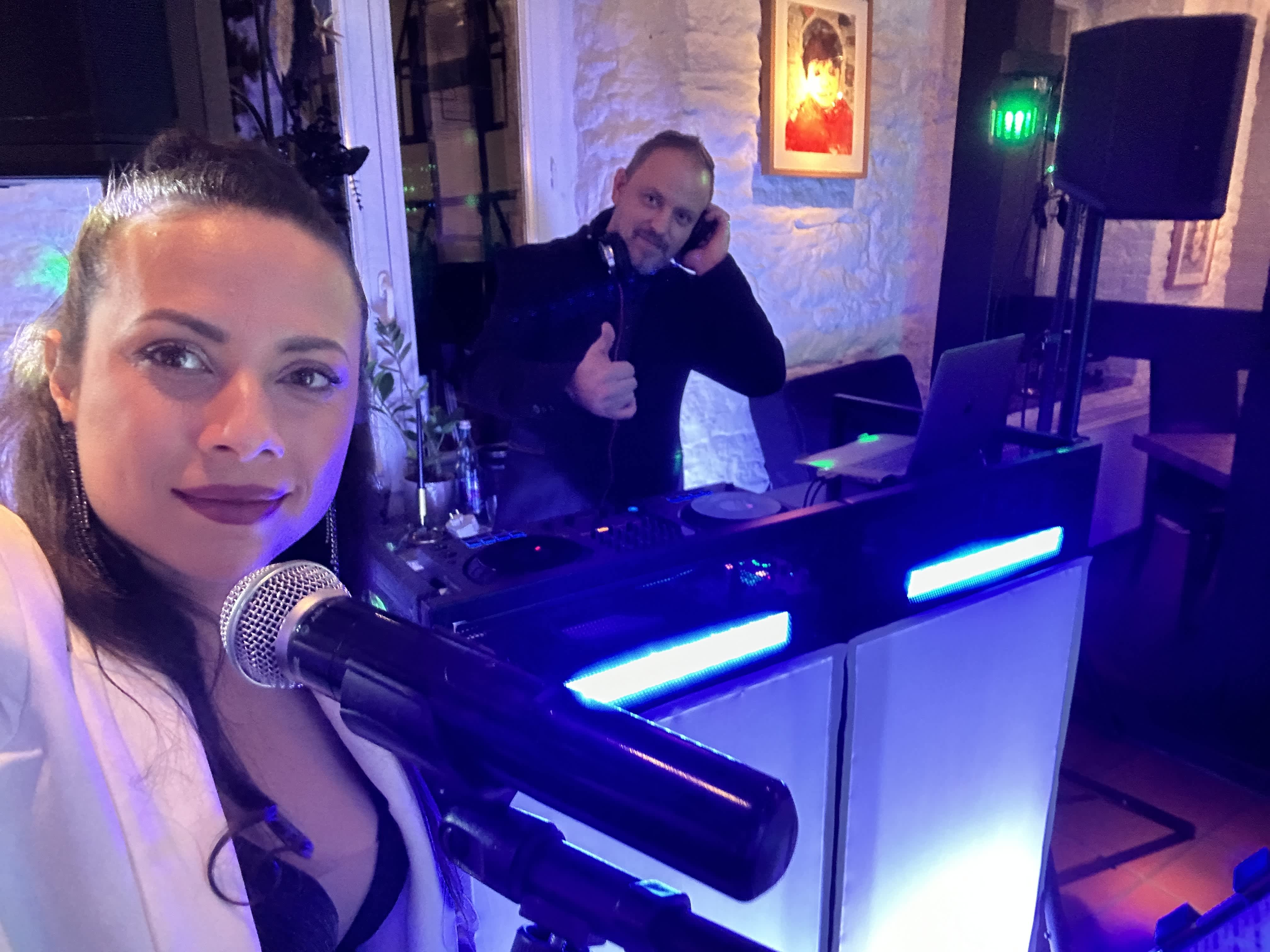 DJ MIKI ( mit oder ohne Sängerin) FÜR IHRE EVENT/ Disko/Clubs/Party ...