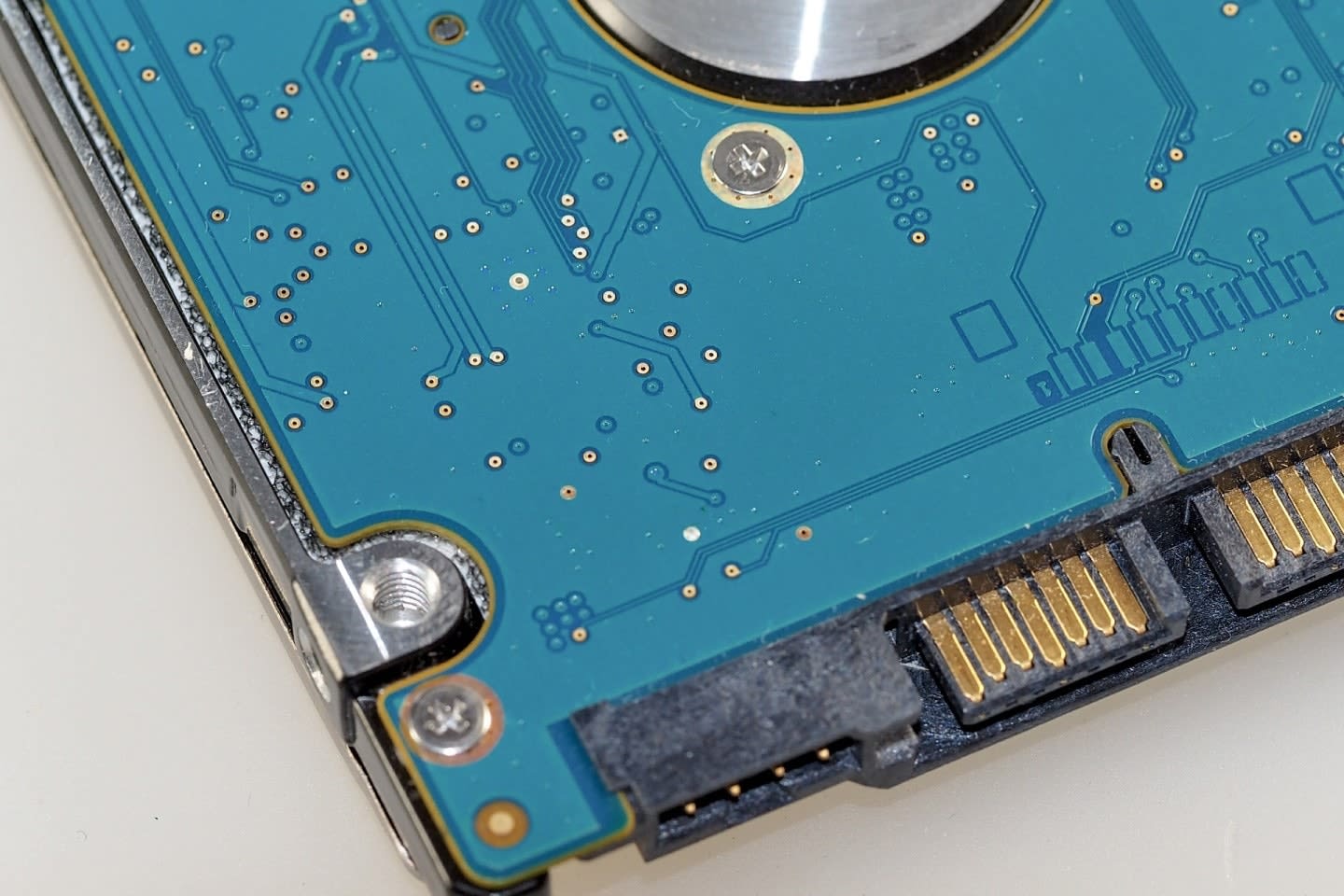 SSD vs. HDD: Which hard drive should I pick? - Safemode Computer Service