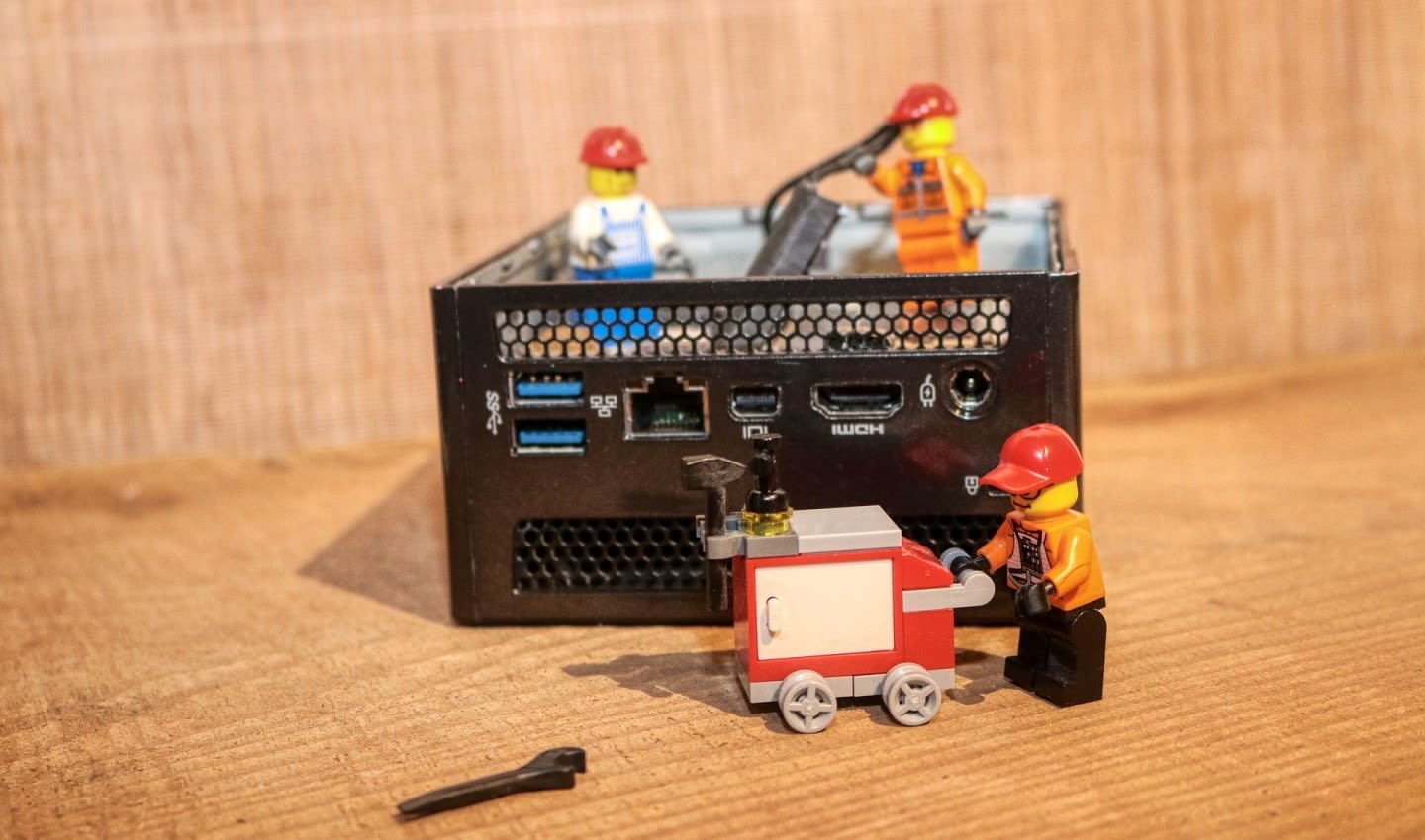 How much does it cost to fix a computer? Computer repair costs ...