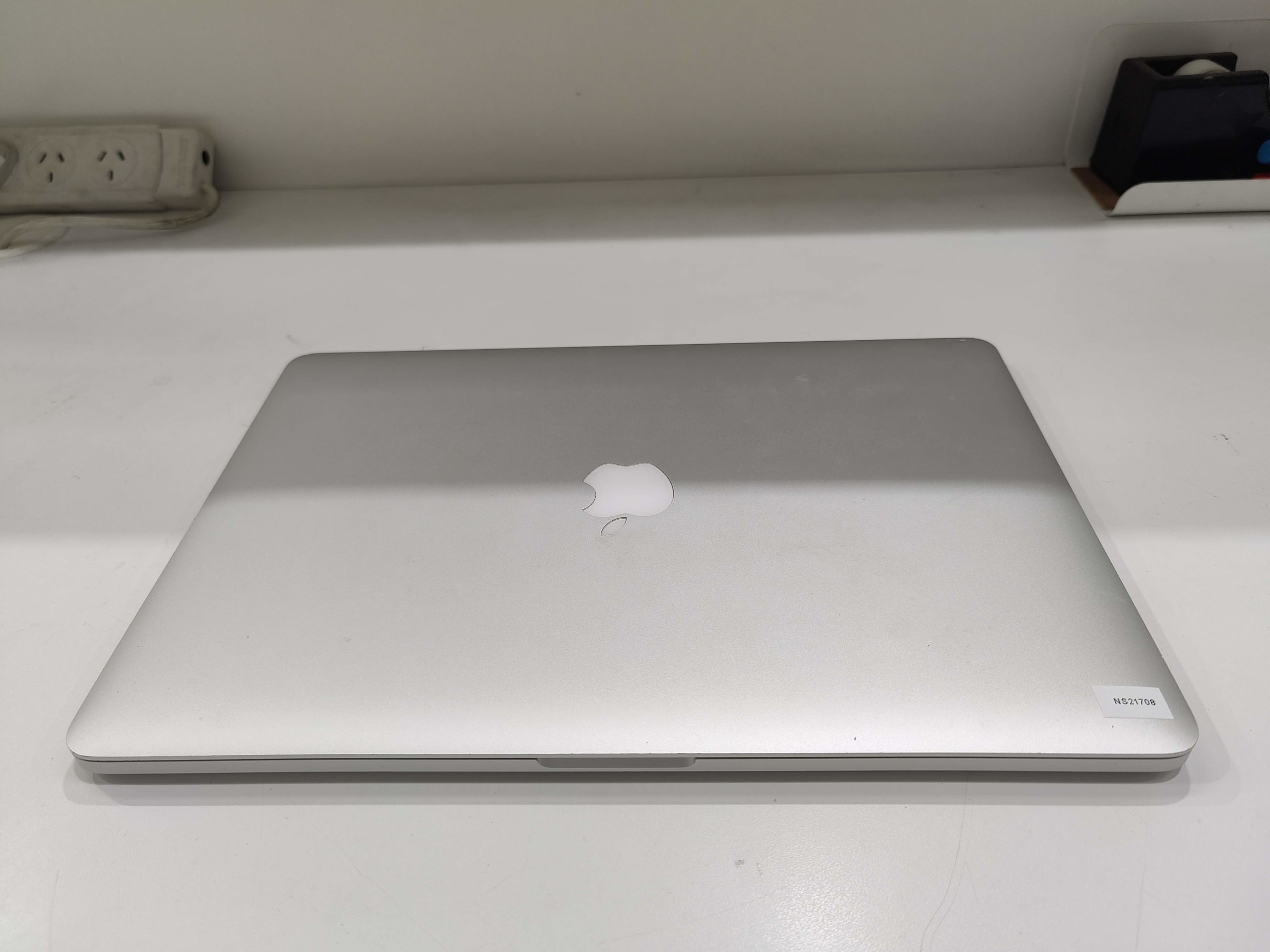 How we fixed and revived the Apple MacBook Pro Computer Displaying ...
