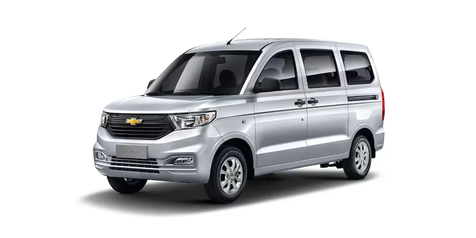 Chevrolet N400 Pasajeros Manual Plateada 2025 Ref. 611 - carrosw™