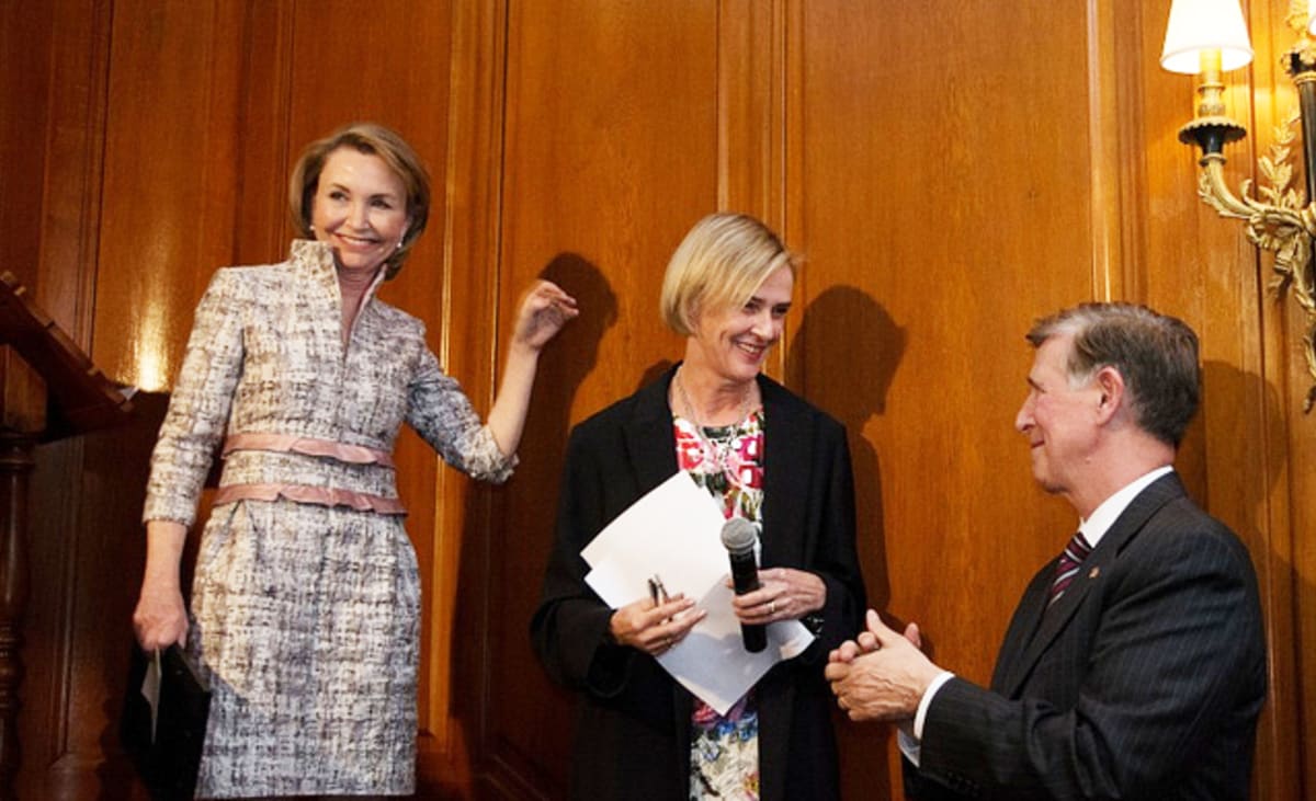 Lisa Feldmann erhält den "Women and Children First Award" - Annabelle