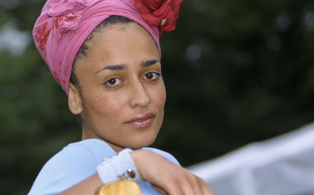 Schriftstellerin Zadie Smith: "Literatur ist im Vergleich zu den ...