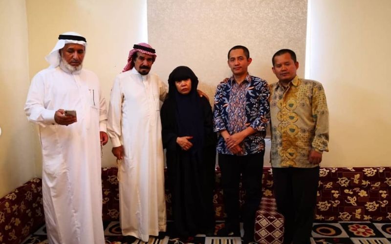Kisah Kepulangan Carmi, WNI yang Hilang Selama 31 Tahun di Arab Saudi ...