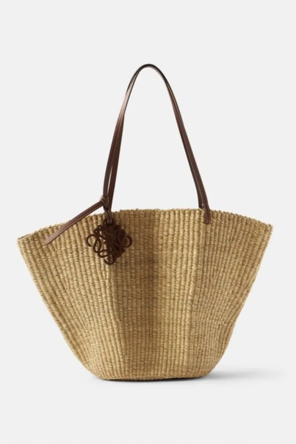 Rent Shell basket bag - Loewe | HURR