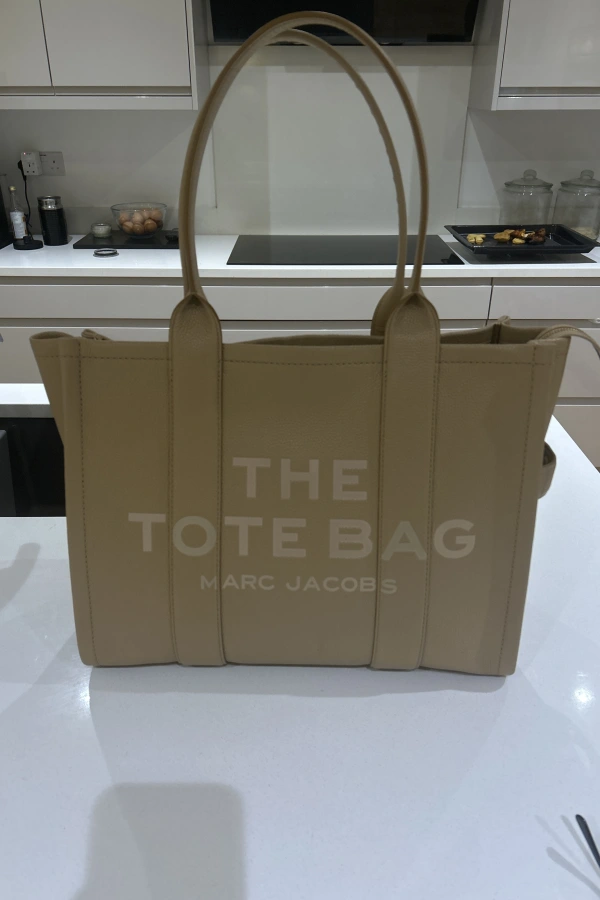 Rent The tote bag Marc Jacobs - Marc Jacobs | HURR