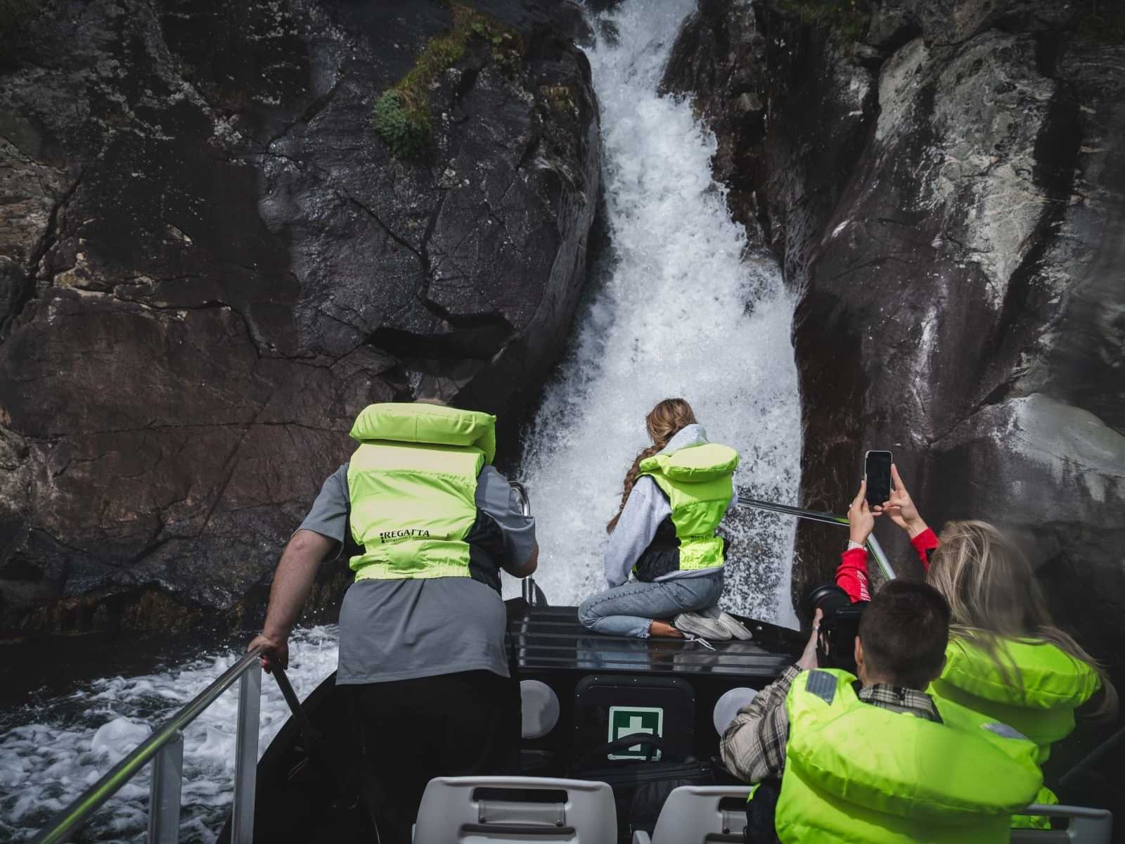 60-minute RIB tour from Eidfjord | Book Hardanger