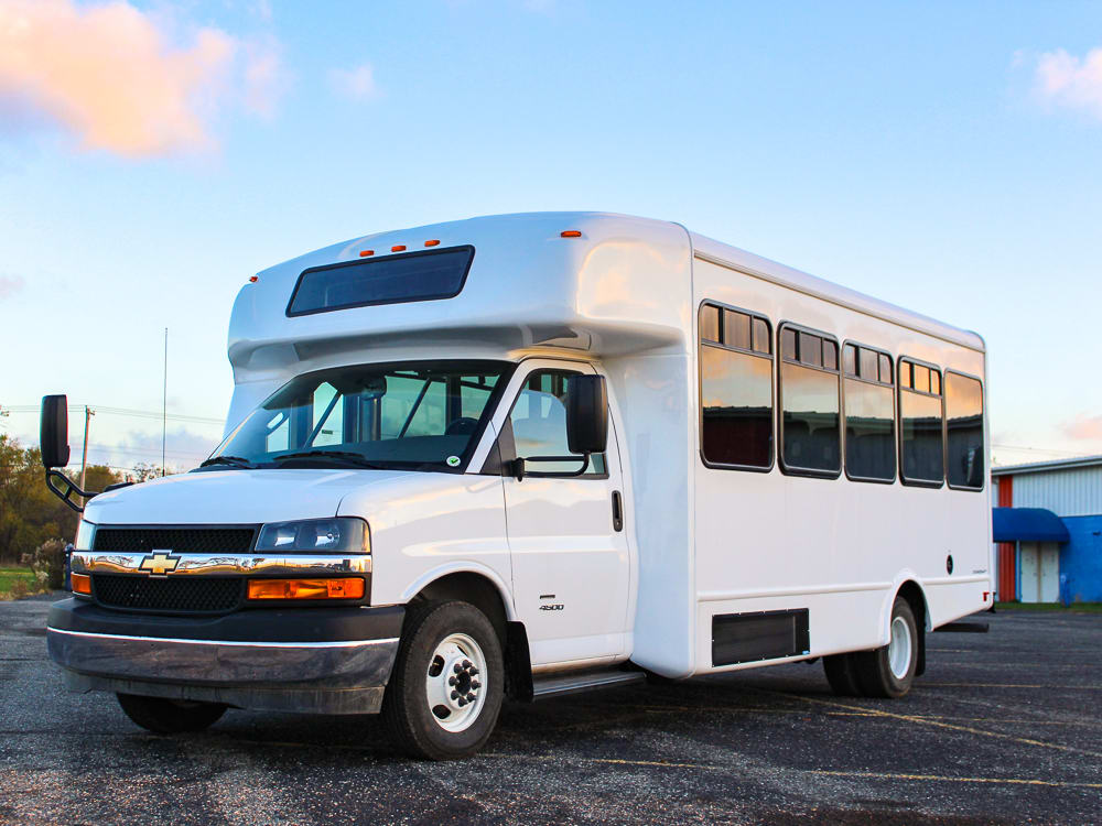 2023 Starcraft Allstar 26 - Shuttle Bus | Model 1