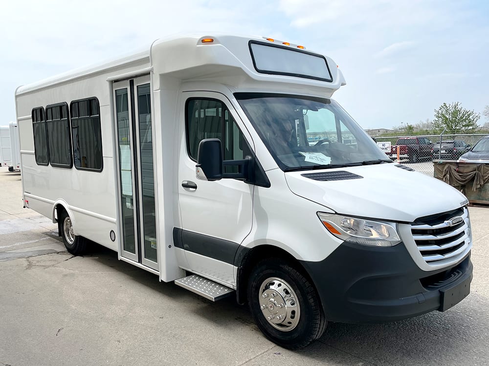 2022 Starcraft Starlite 24 Shuttle Bus - 14 Passenger | Model 1