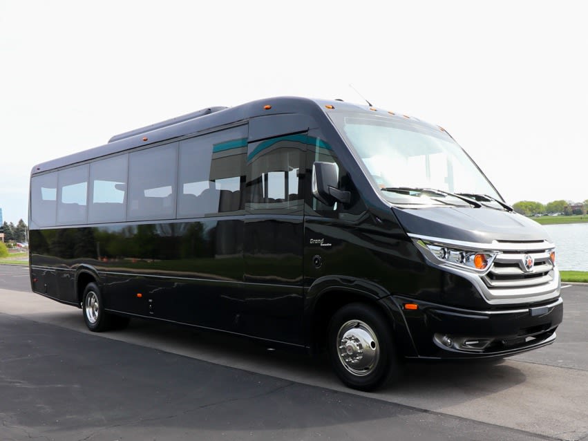 2024 Marcopolo Grand Executive Motorcoach - 32 Passengers | Model 1