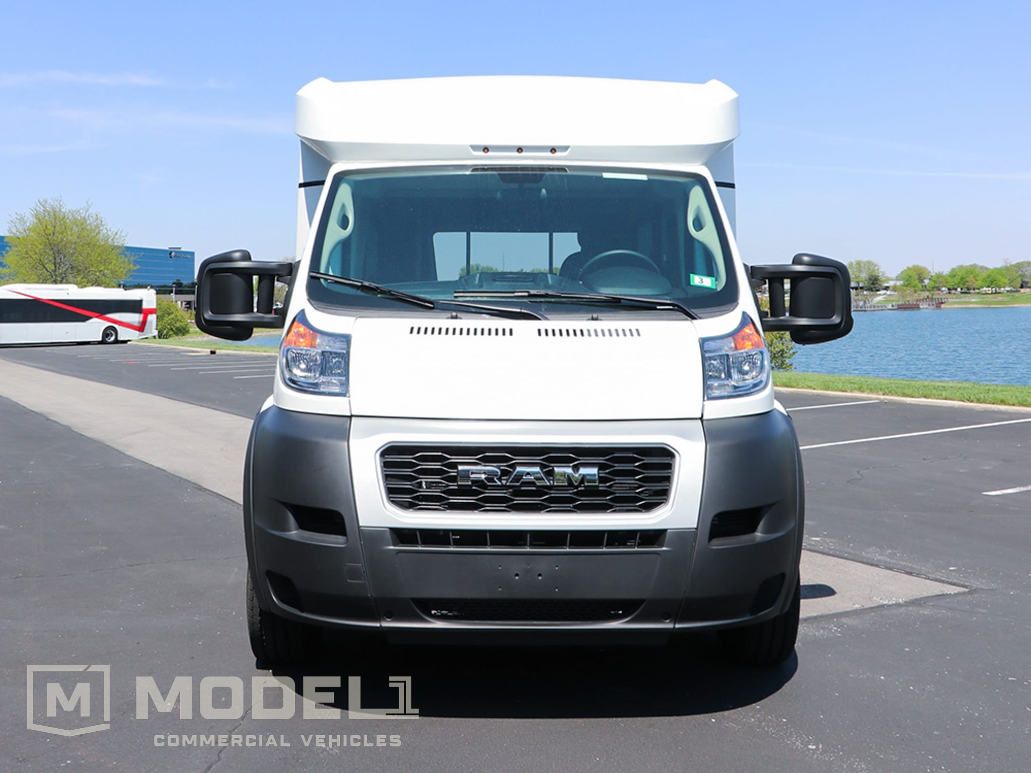 2025 Frontrunner Shuttle Bus FR22G1403FOP25 | Model 1