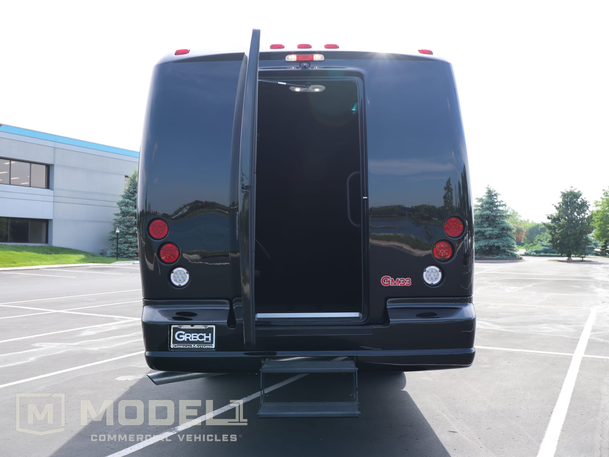 2025 Grech Motors GM33 Shuttle Bus | Model 1