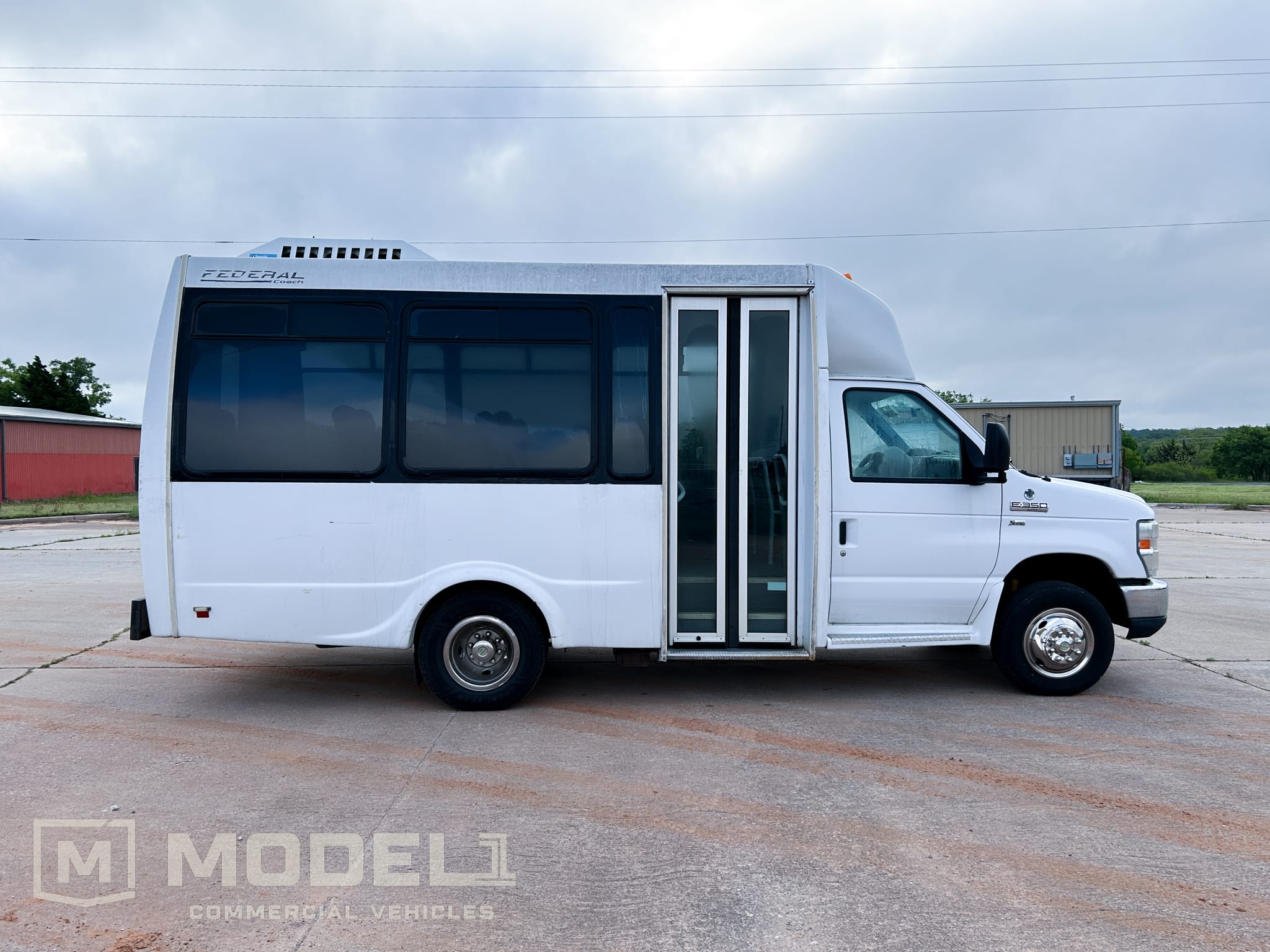 2012 Federal Coach Spirit - 14 Passenger 1734308 | Model 1
