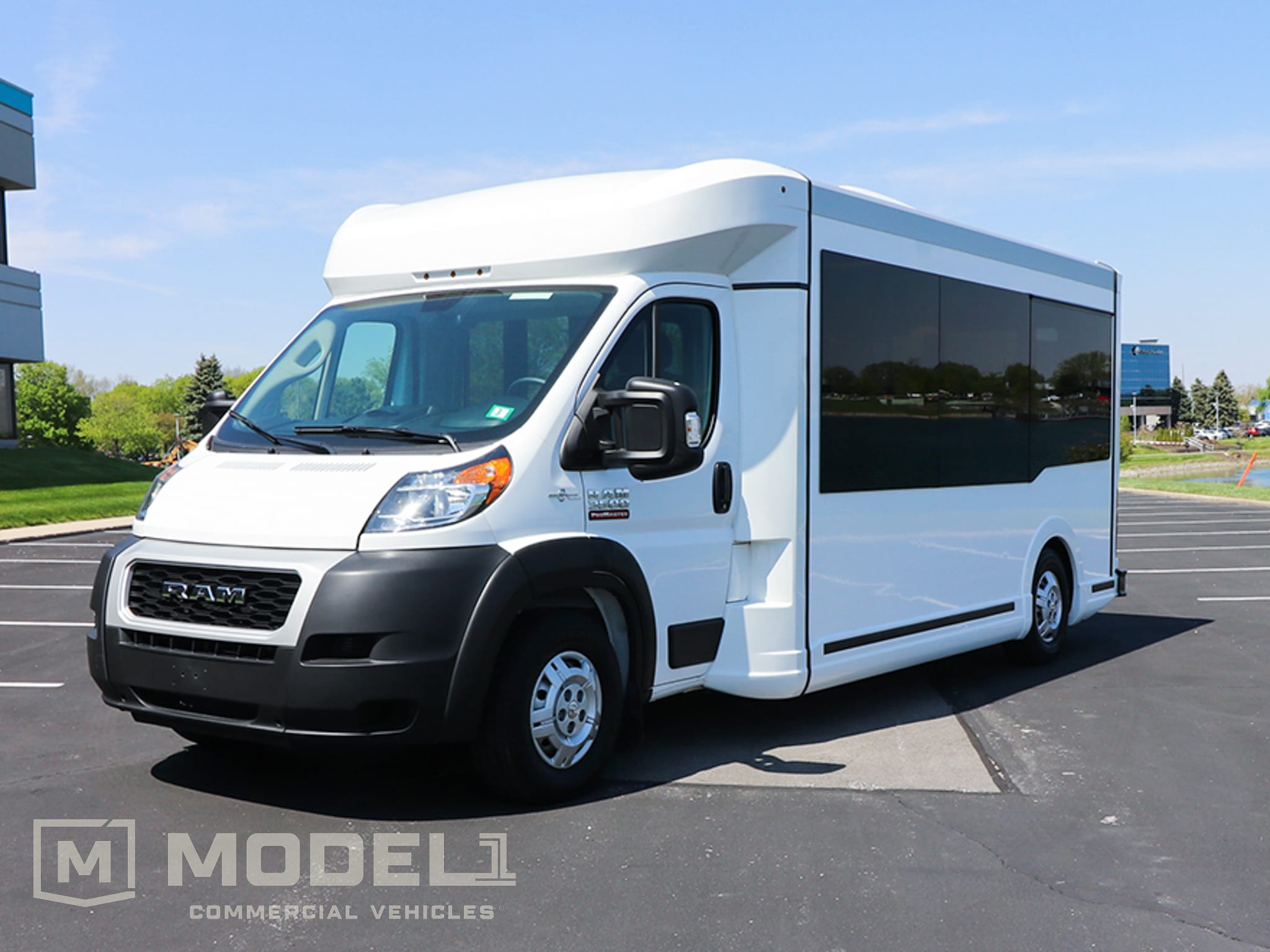 2024 Frontrunner Shuttle Bus Low Floor FR22G1402XPP23 | Model 1