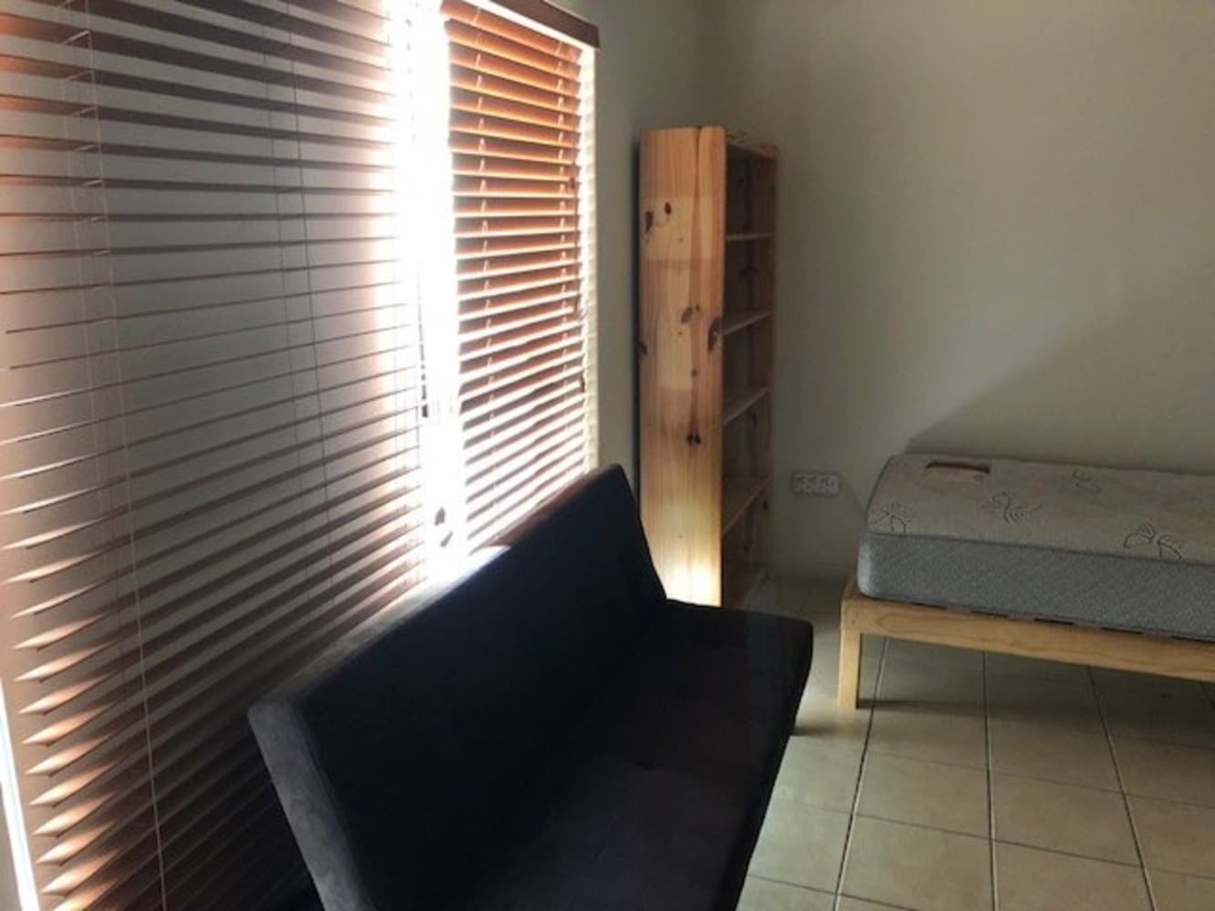 Prime Student Accommodation on Campus – Ready to Move In! | Anna Basson