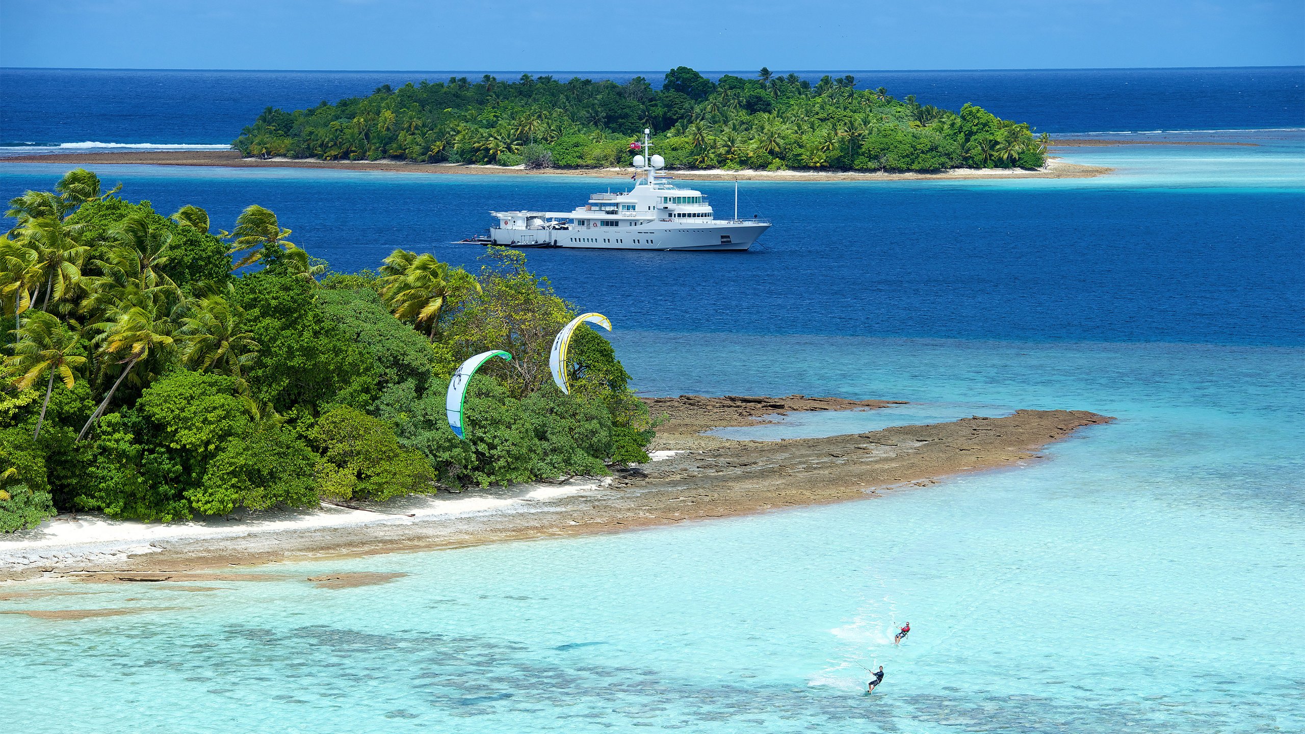 Tuamotu Archipelago Yacht Charter Cruising Guide | Y.CO