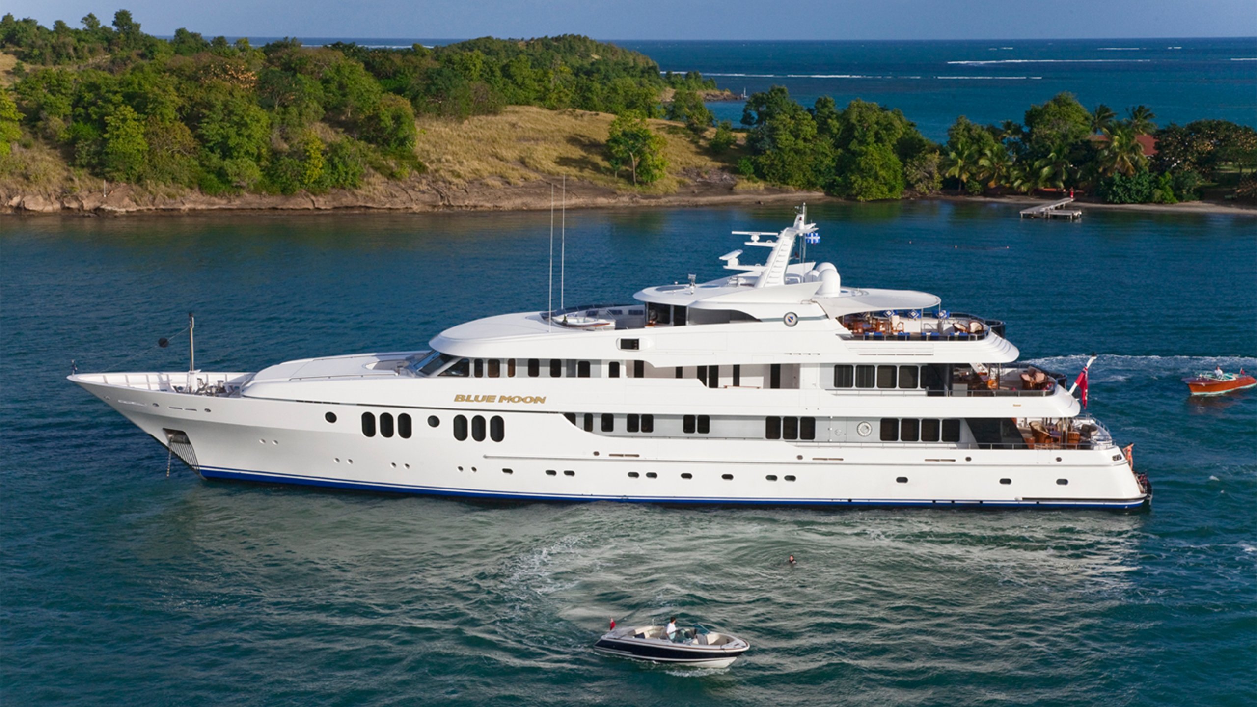 Blue Moon Yacht | Feadship Superyacht | Y.CO