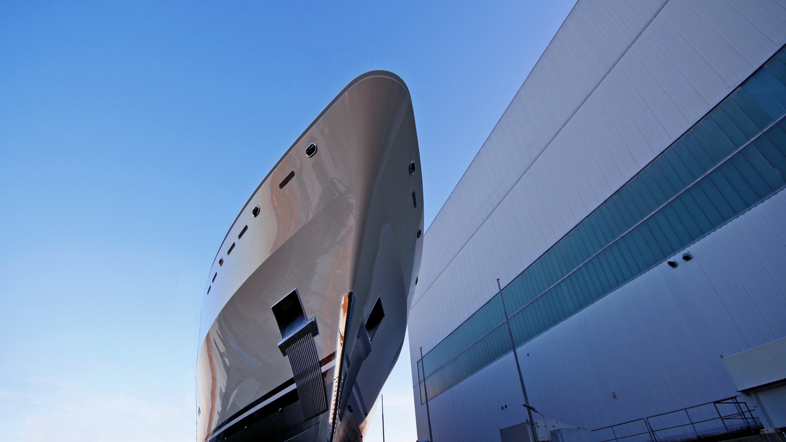 Build a Yacht | Luxury Yacht Builders | Yacht Refits | Y.CO
