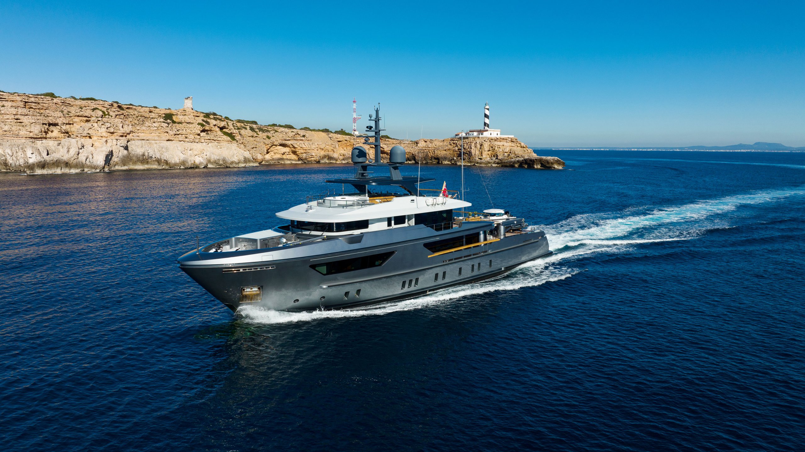 Explorer Yachts | Luxury Yachts for Sale Made for Adventure | Y.CO