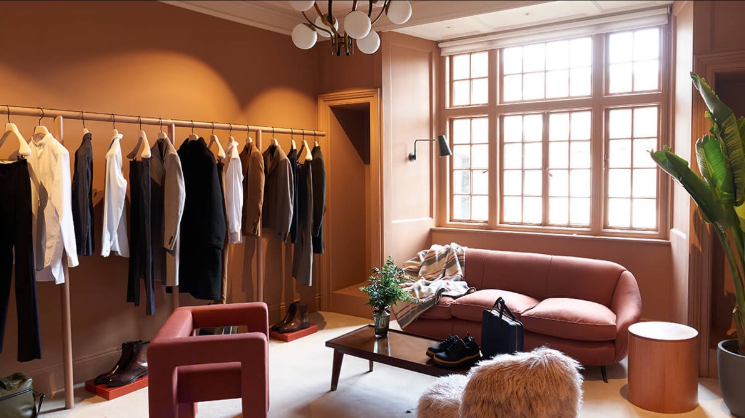 What A Wardrobe Stylist Does & Why Do You Need One In 2026