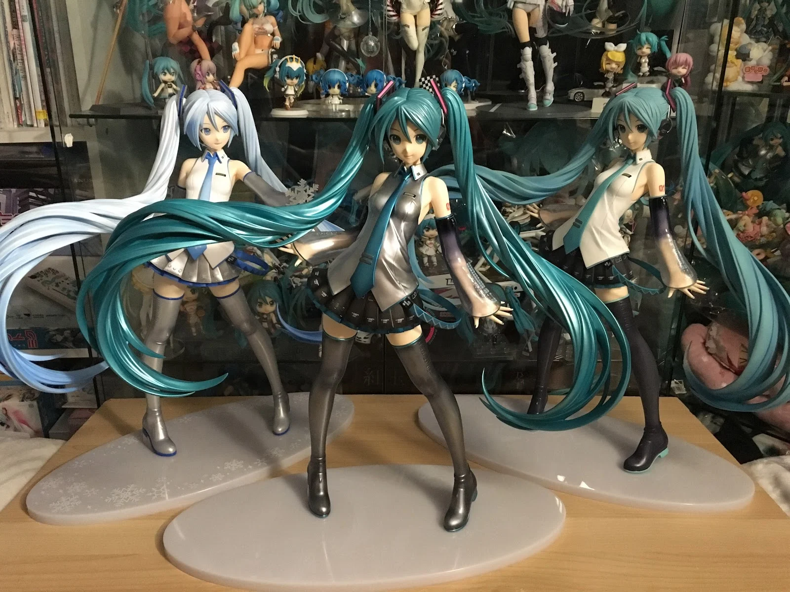 Hatsune Miku - B-style - 1/4 - V3 Metallic Ver FREEing
