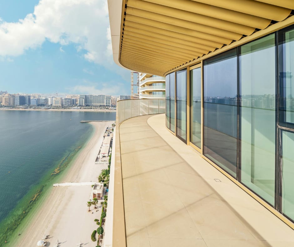 Beach House Window Treatments: Ideas for Sun, Salt, and Style | Palm ...