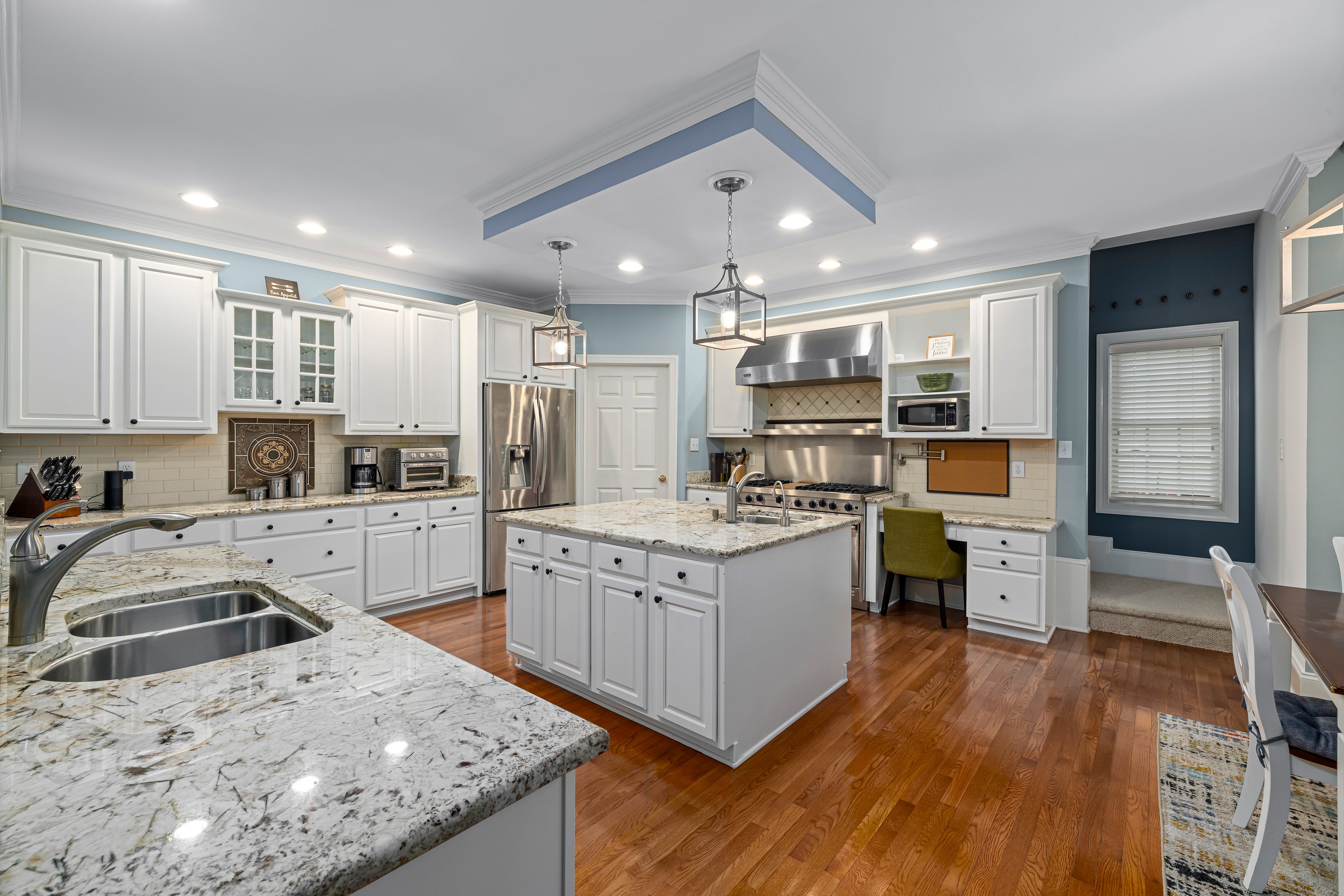 | Mobile, AL & Santa Rosa Beach, FL | Hard Rock Stone Tile & Flooring