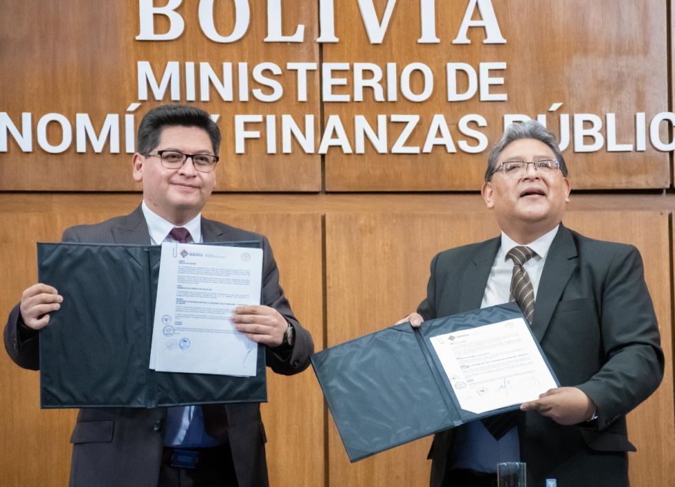 Más denunciados; ministro de Economía y presidente del BCB entran a la ...