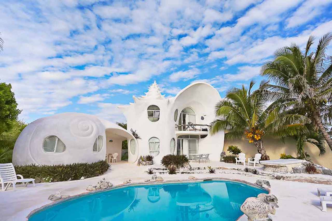 Famous Seashell House 🐚 Isla Mujeres, Mexico - Travel Mexico in May ...