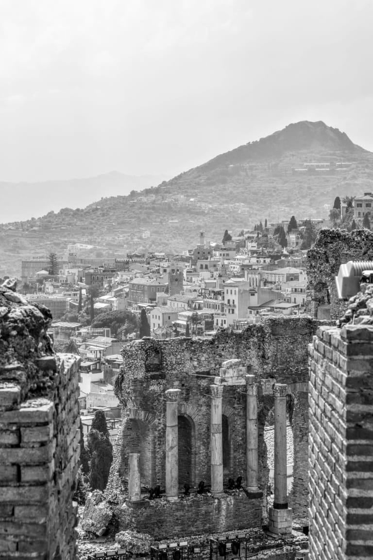 All the colors of Sicily, discover the paradise with a siciliano ...