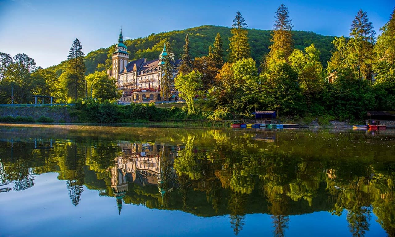 Visit Budapest & the countryside of Hungary with a local: sightseeing ...