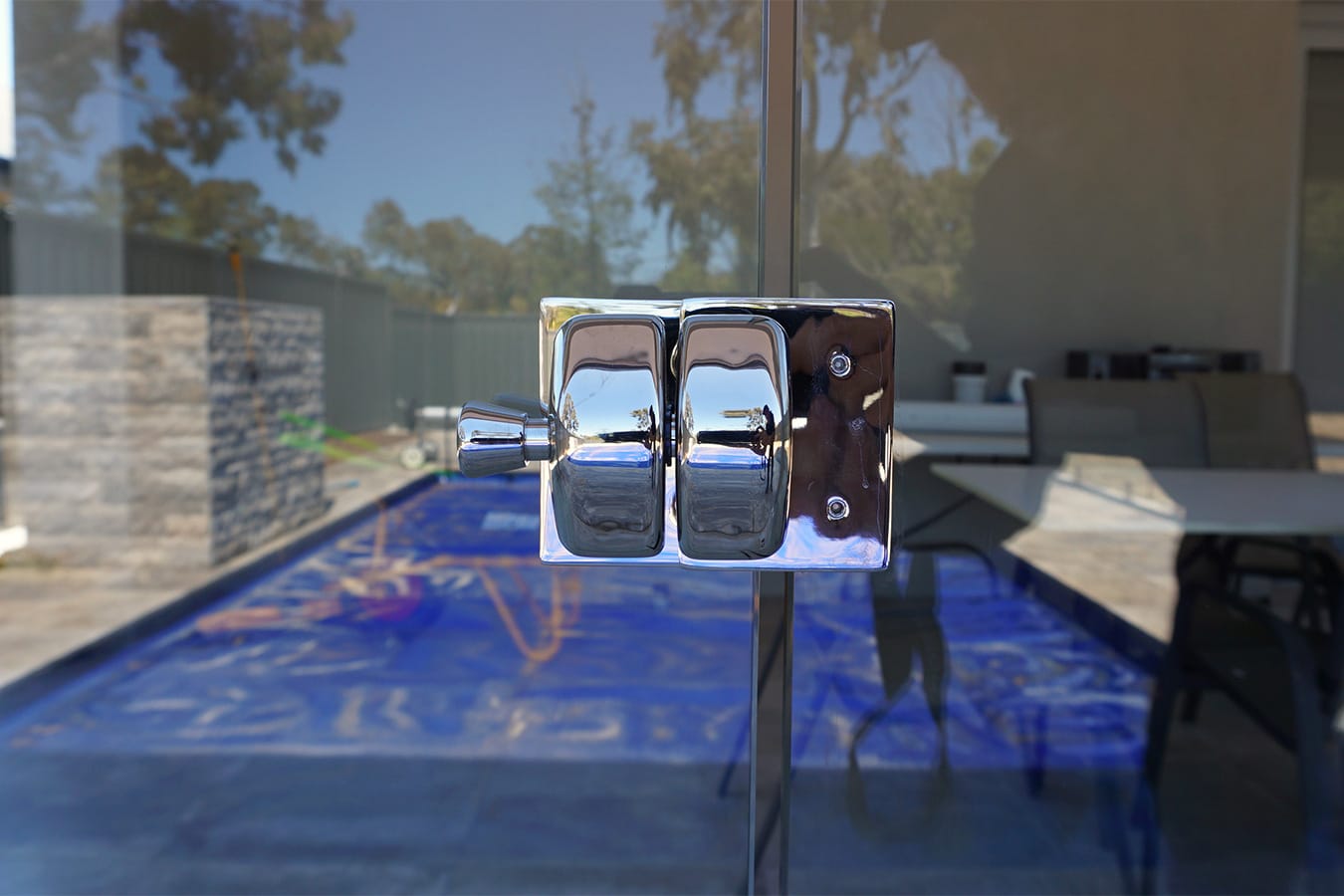 Pool Fence Fittings | Spigots, Latches, Hinges & Gates