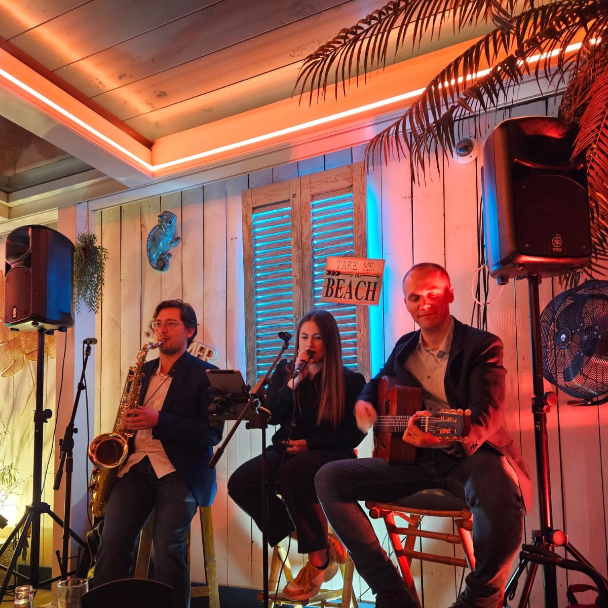 Brick House : Groupe de musique - Pop