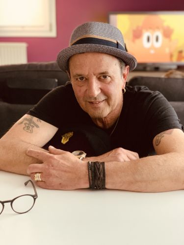 Pascal Periz (Chanteur groupe Pow Wow) : Groupe de musique - Chanson ...