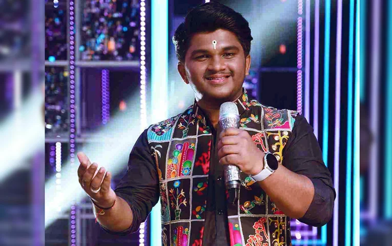 Book/Hire Chaitanya Devadhe (Mauli) Singer For Live Shows & Events ...