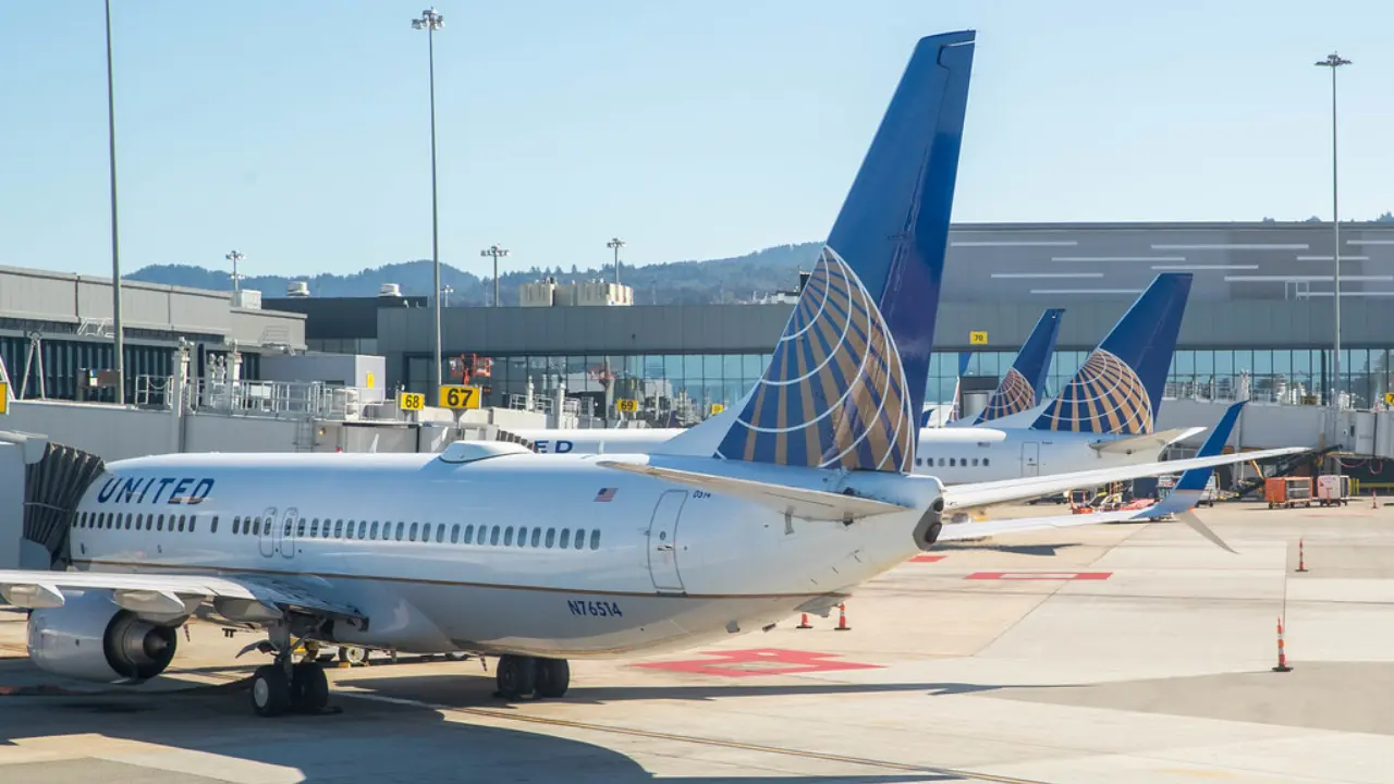 Airlines - San Francisco International Airport (SFO) - AirportsInsight