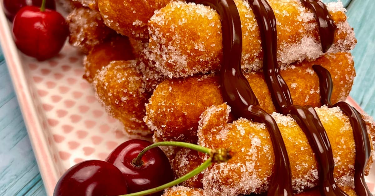 2 ingredient donut sticks by pollypocketsy