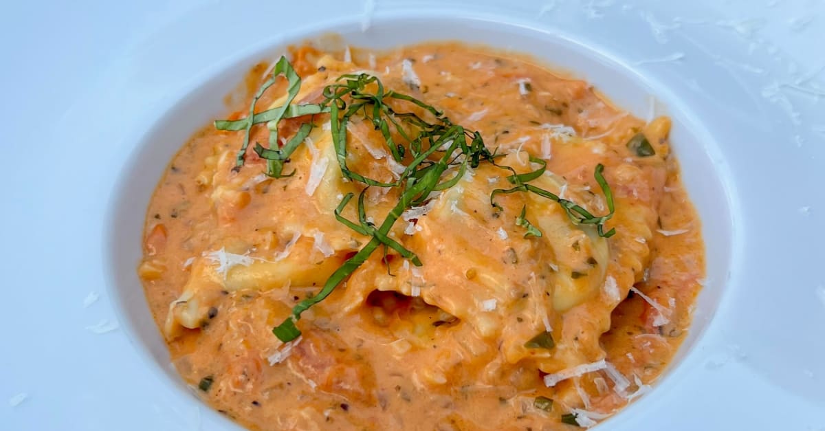 Ravioli with Pink Sauce by yessidothecookingg